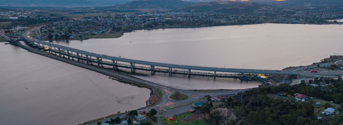 New Bridgewater Bridge Wrap Videos - McConnell Dowell